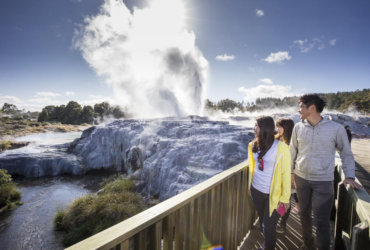 Thermal Wonder | New Zealand Geothermal Tour Package | Kiwiway